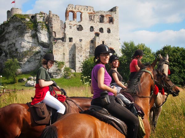 POLOGNE - Randos à cheval et séjours équestres dans les Carpates et en ...
